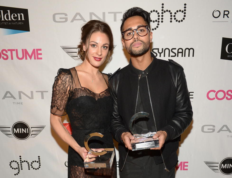 - Jeg takker Magdi som putter penger på konto slik at jeg kan kjøpe ...