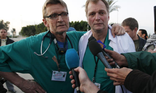 Dr Mads Gilbert Doctor in Gaza from Norway Exposes & Slams Israel ...
